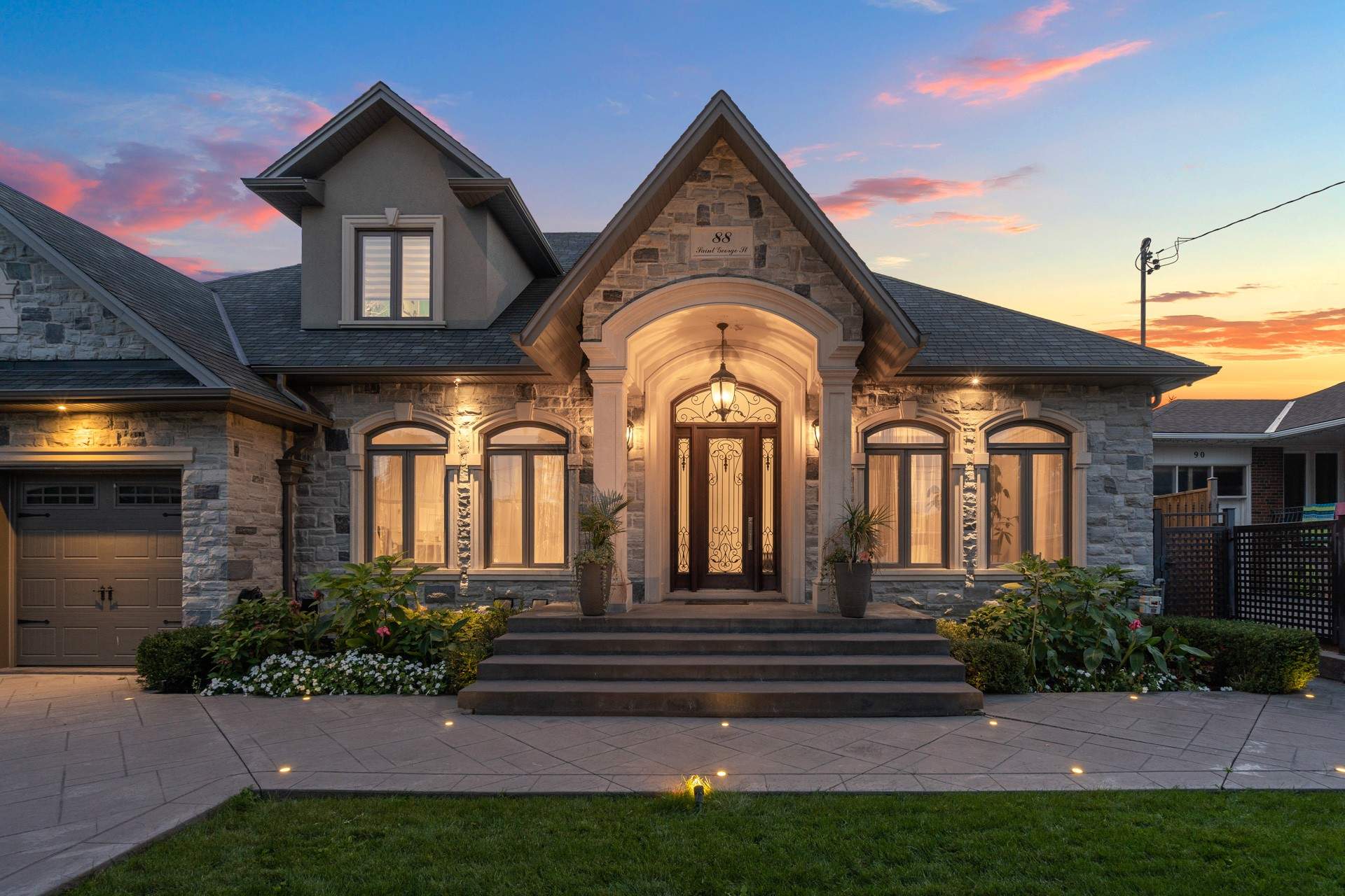 Best Twilight Real Estate Photography Services- Property Vision